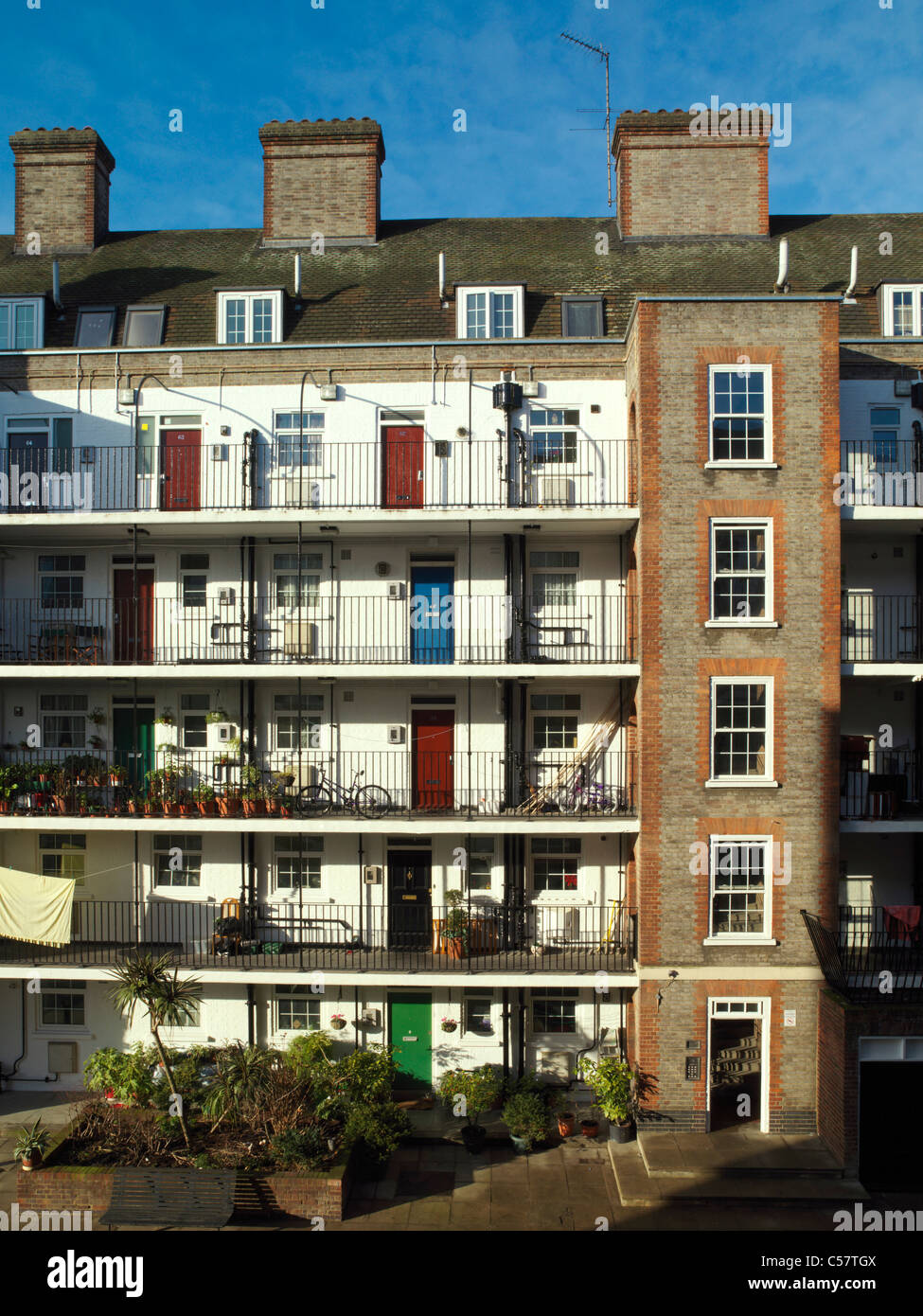 Ebury bridge hi-res stock photography and images - Alamy