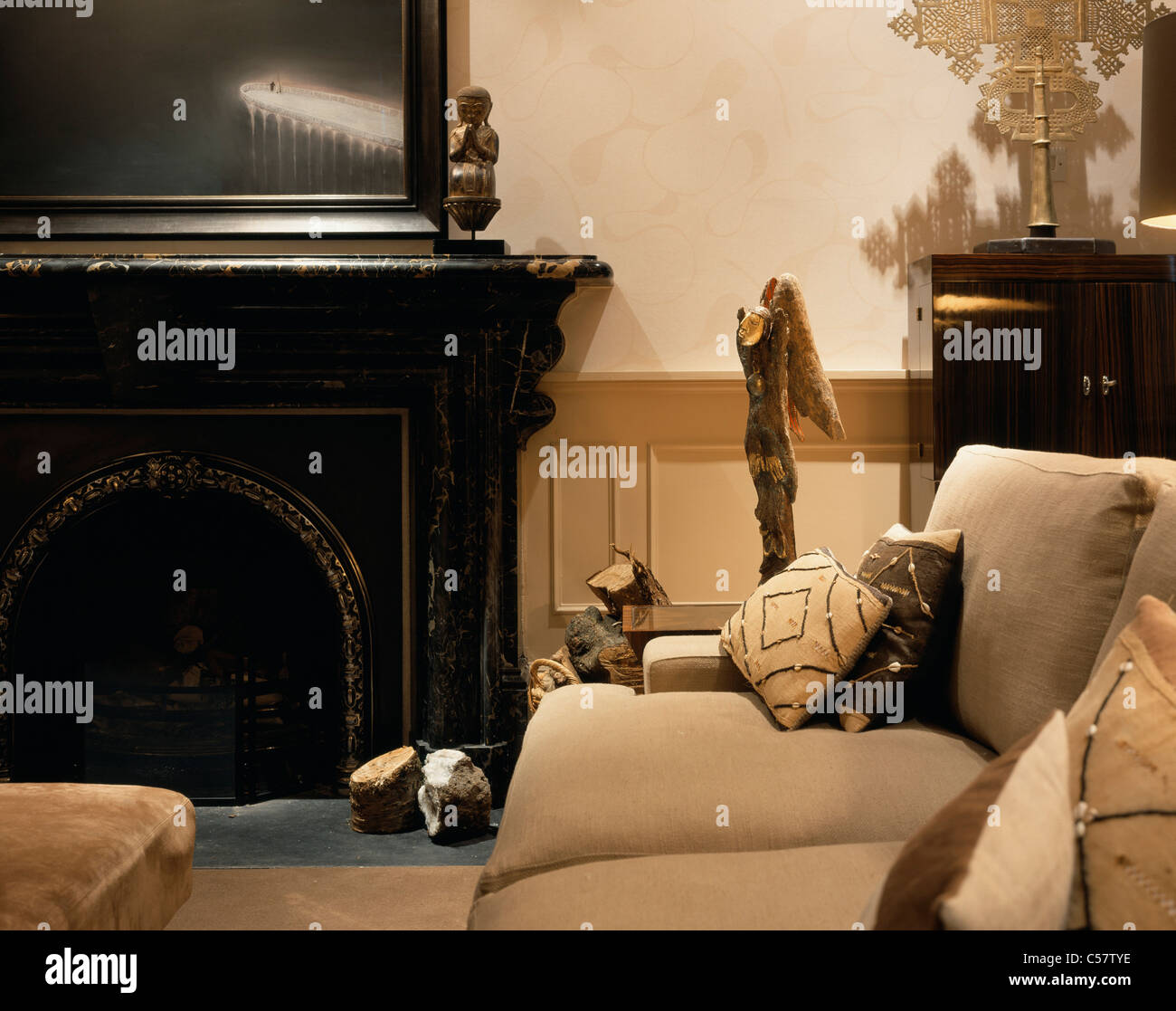 Jacobean interiors hi-res stock photography and images - Alamy