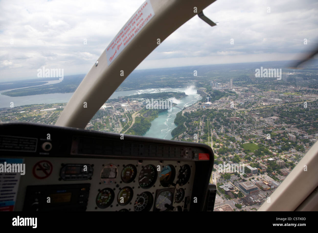 Niagara falls canada helicopter hi-res stock photography and images - Alamy