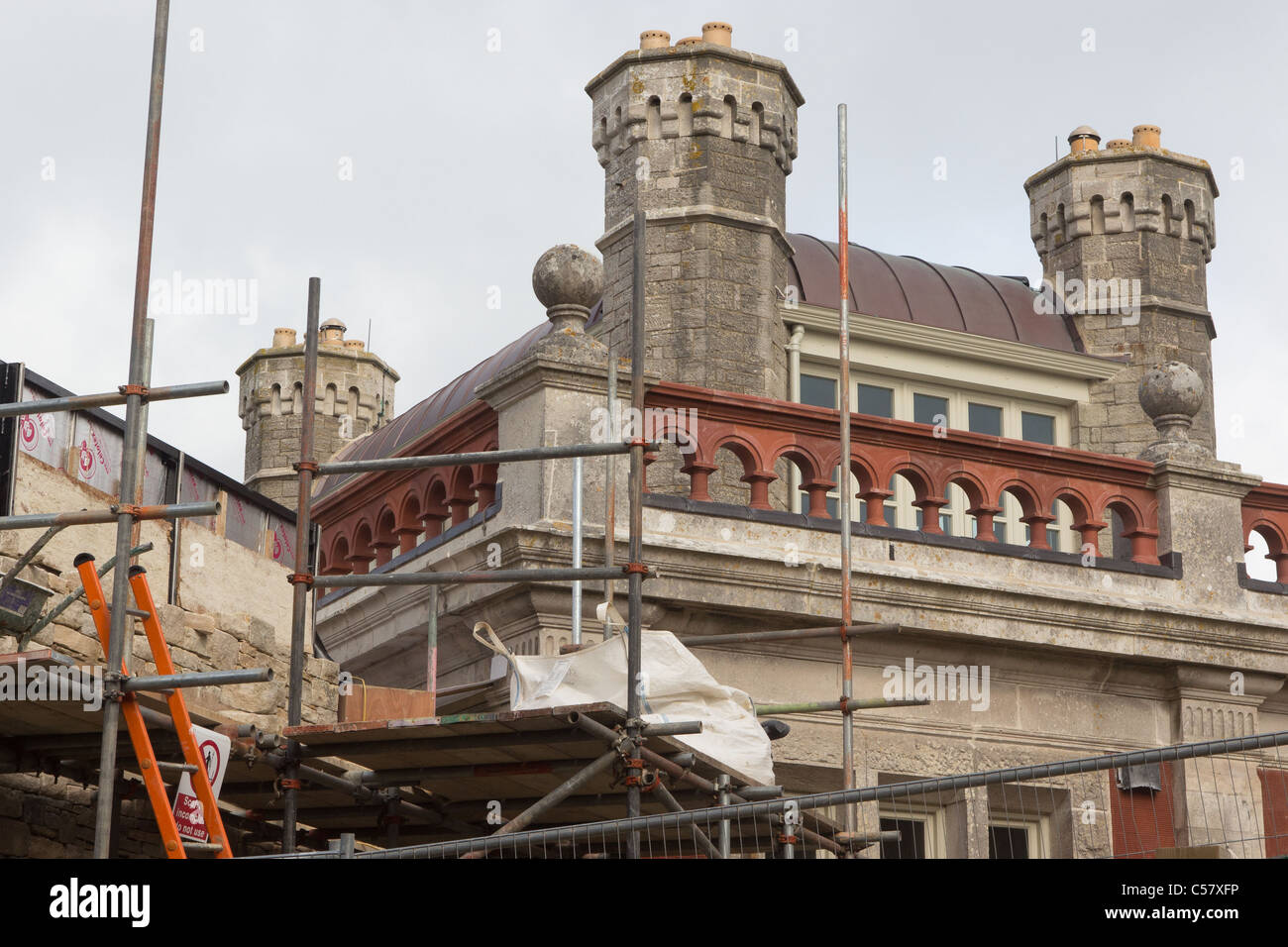 Construction castle hi-res stock photography and images - Alamy