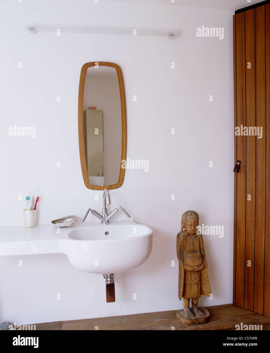 Wrays hi-res stock photography and images - Alamy