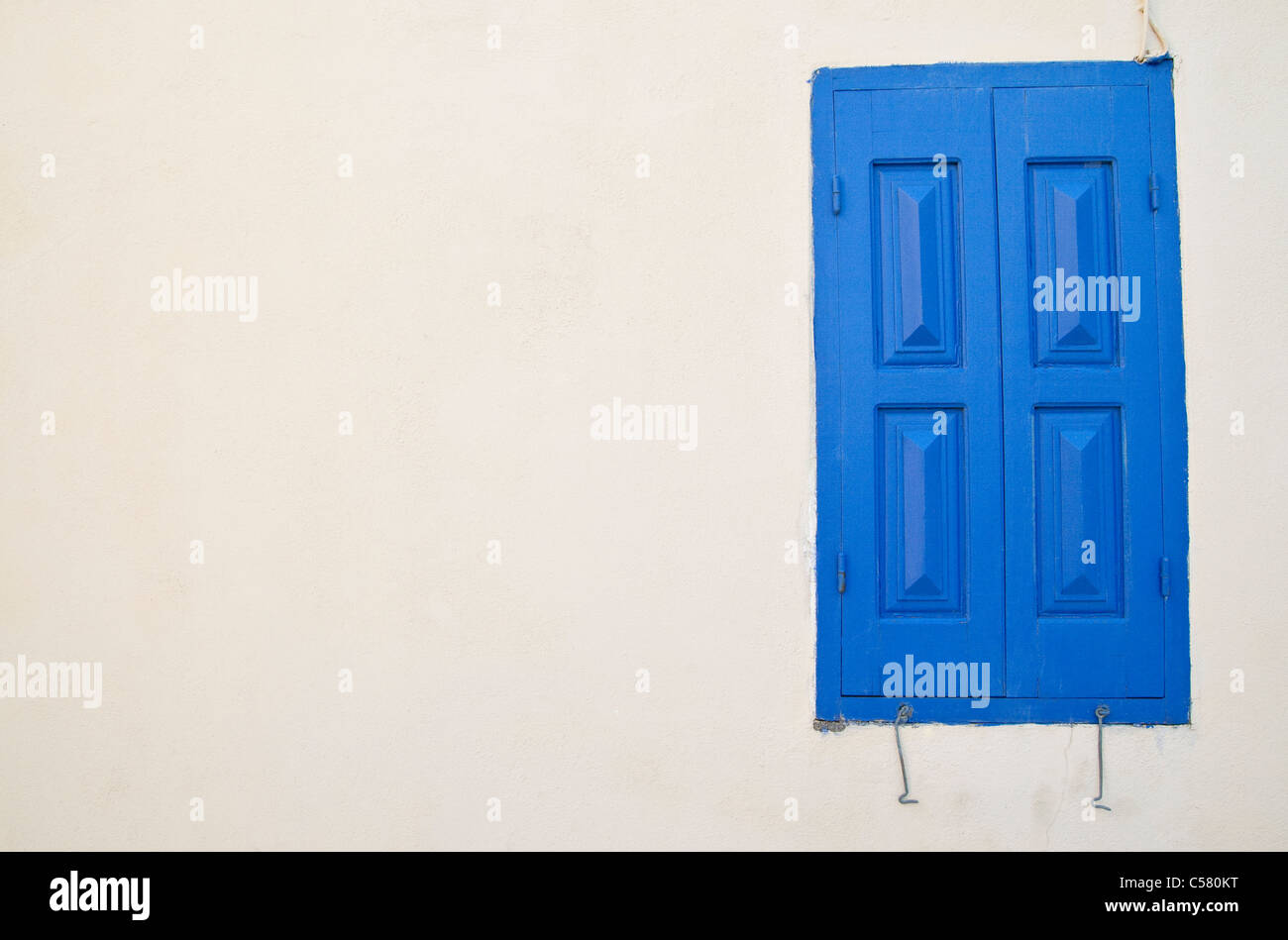 Old blue window hi-res stock photography and images - Alamy