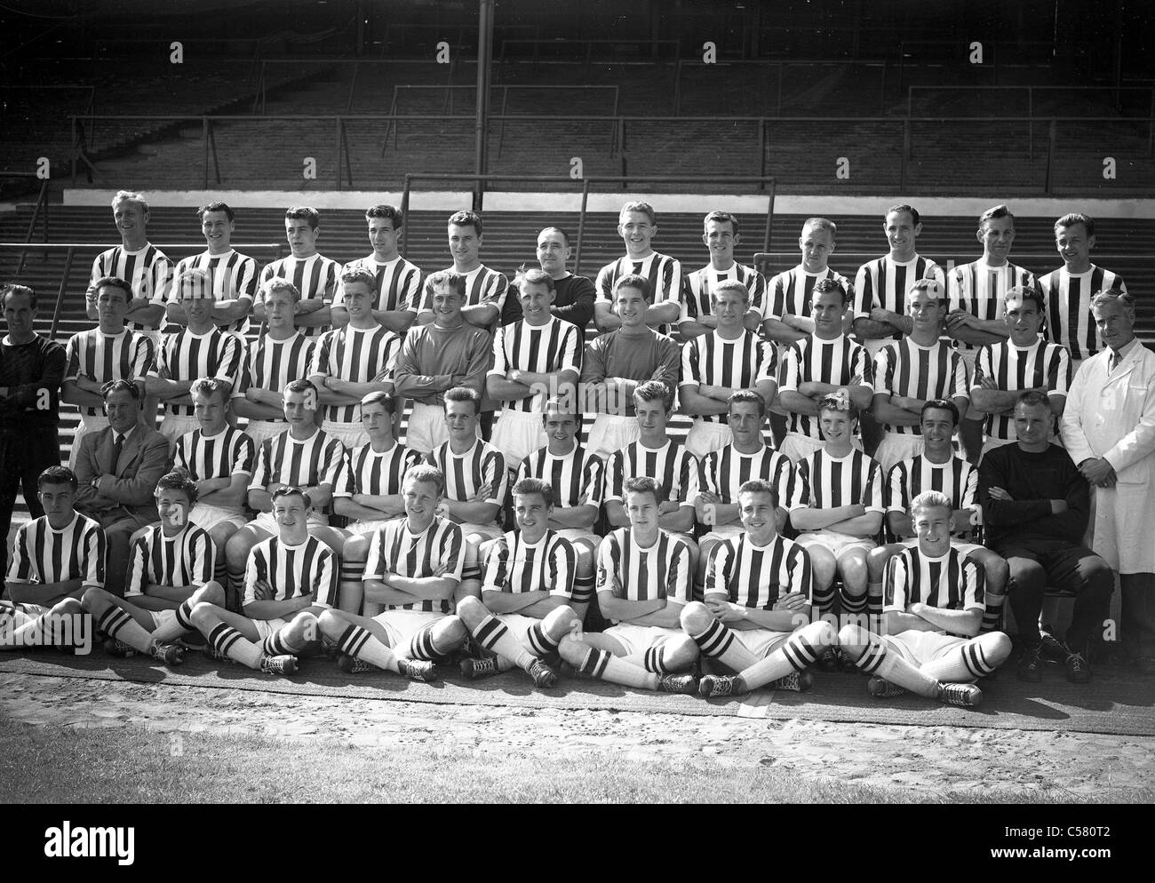 Don howe 1959 hi-res stock photography and images - Alamy