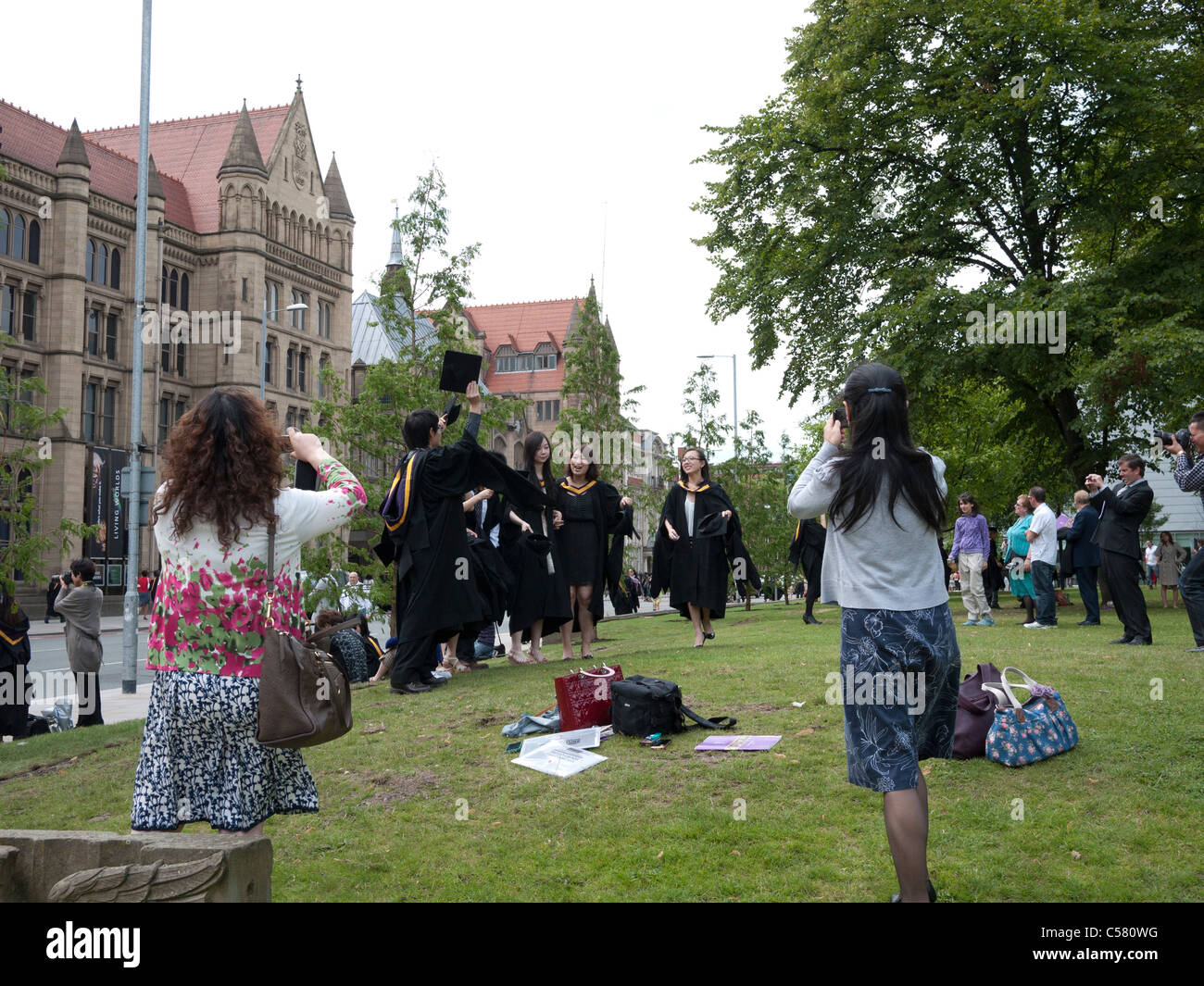 Manchester university graduation hi-res stock photography and images - Alamy