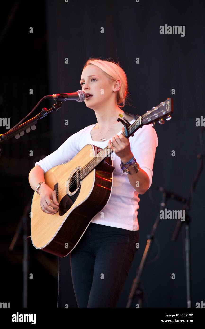 Laura Marling performing on the main Pyramid stage at the Glastonbury ...