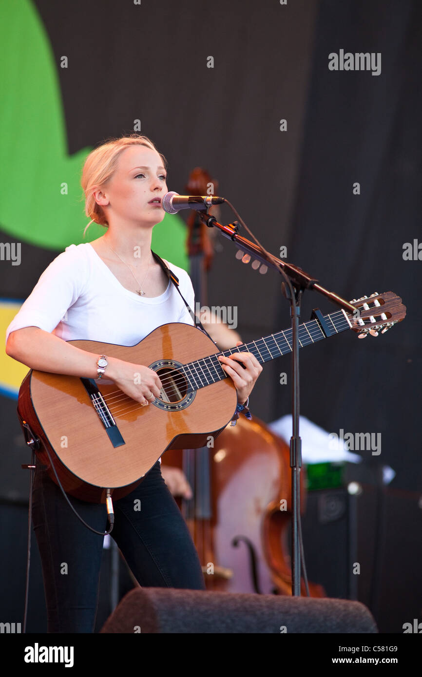 Laura Marling performing on the main Pyramid stage at the Glastonbury ...