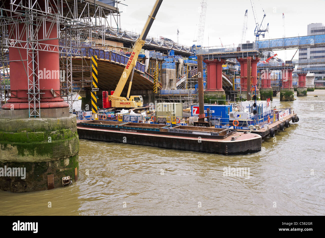Blackfriars Station Rebuild across Blackfriars Railway Bridge, London ...