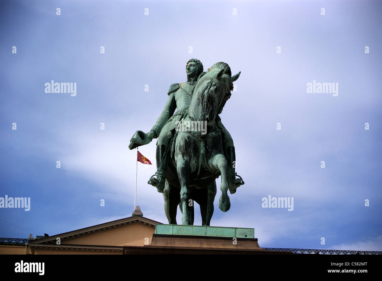 Bernadotte statue hi-res stock photography and images - Alamy