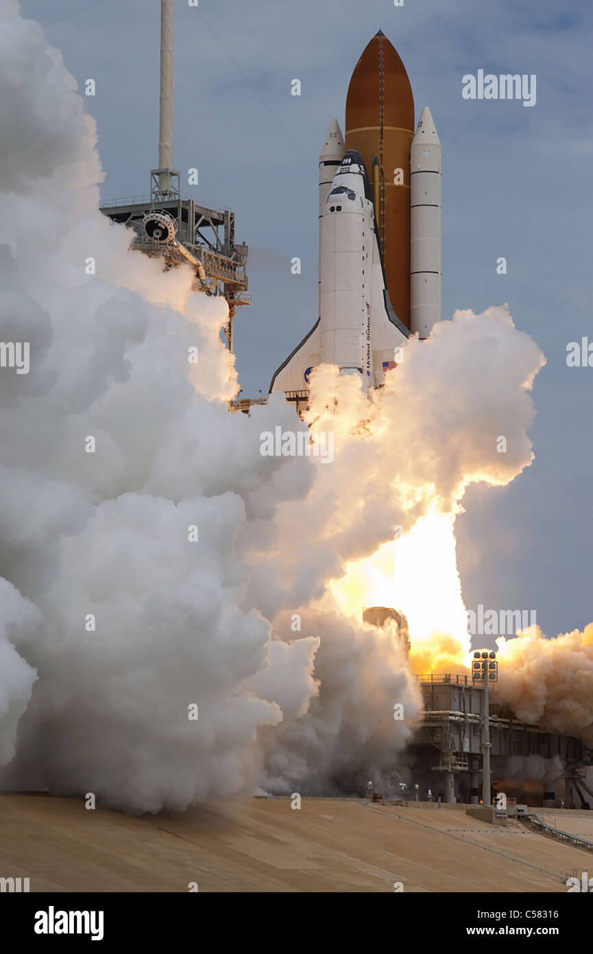 Atlantis STS-135 lifts-off on the final space shuttle mission at NASA's ...