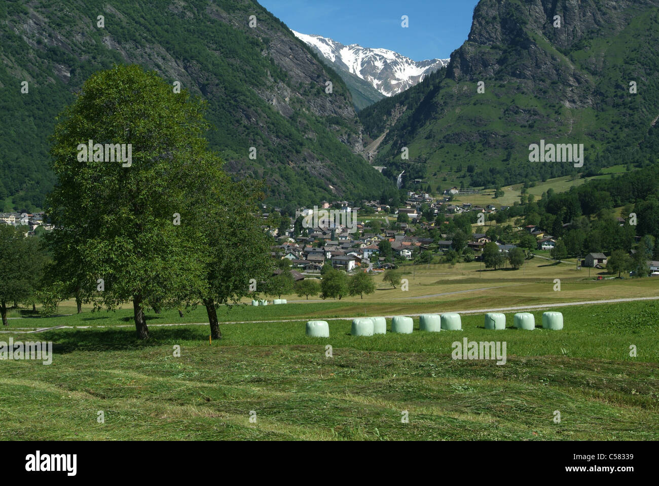 Bale valle hi-res stock photography and images - Alamy