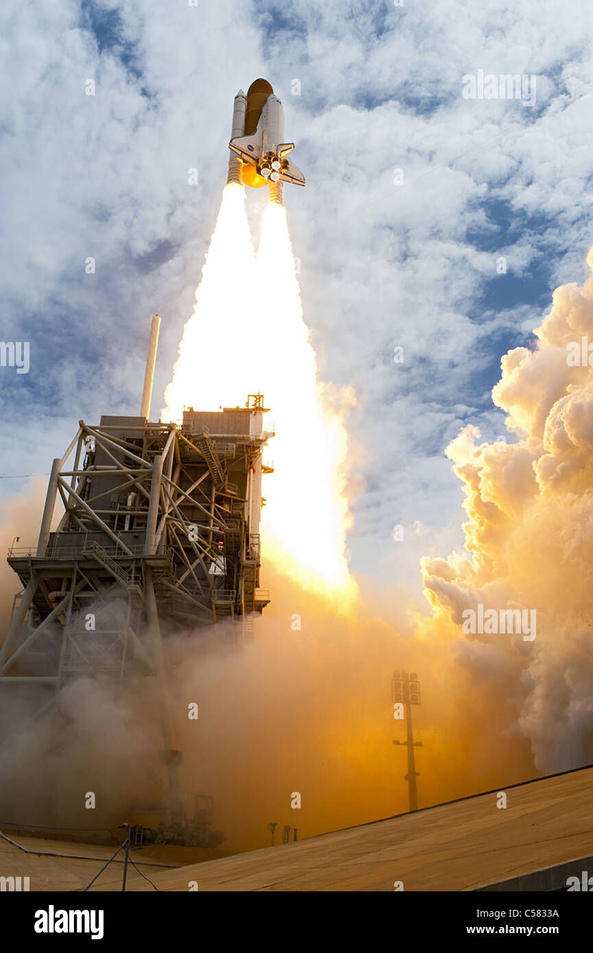 Atlantis STS-135 lifts-off on the final space shuttle mission at NASA's ...