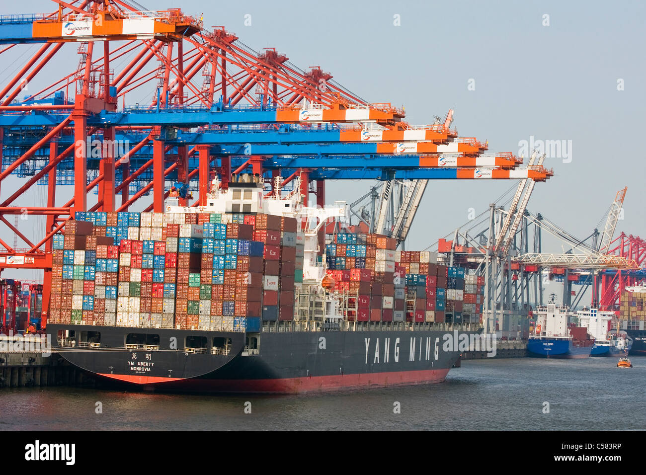 Container ports hi-res stock photography and images - Alamy