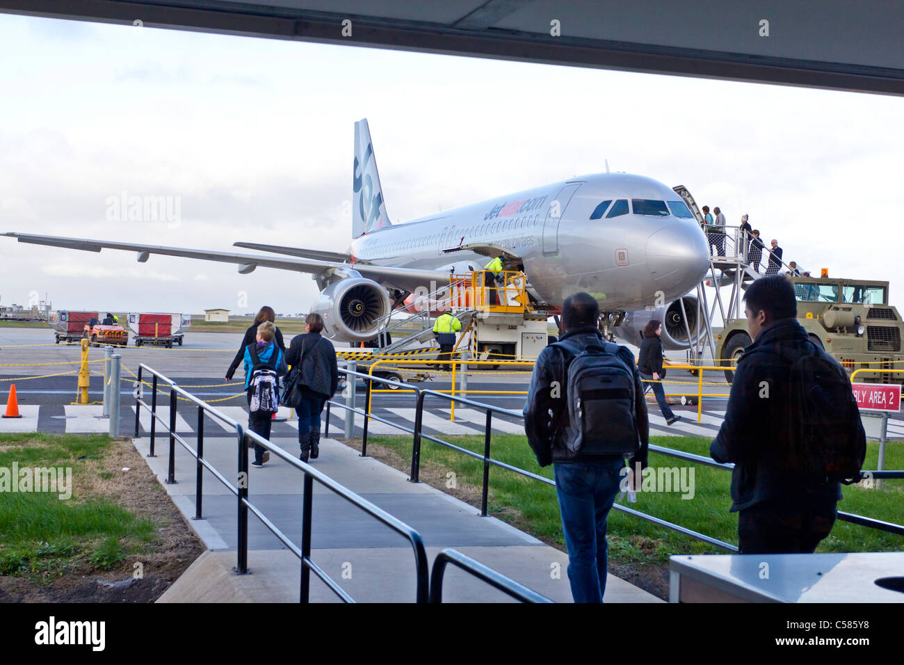 Passengers Boarding Jetstar A320 Aircraft, Avalon Airfield Melbourne ...