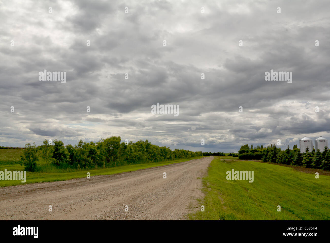Saskatchewan Land Of Living Skies High Resolution Stock Photography and ...