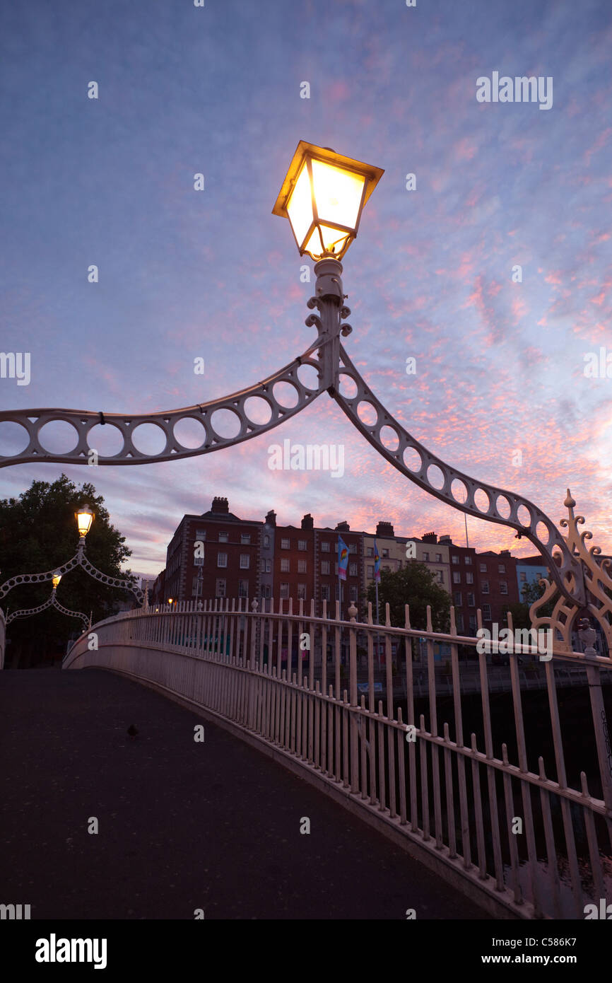Republic of Ireland, Ireland, Dublin, Halfpenny Bridge, Ha'Penny Bridge ...