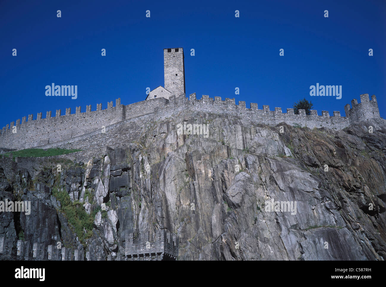 Roc castle hi-res stock photography and images - Alamy