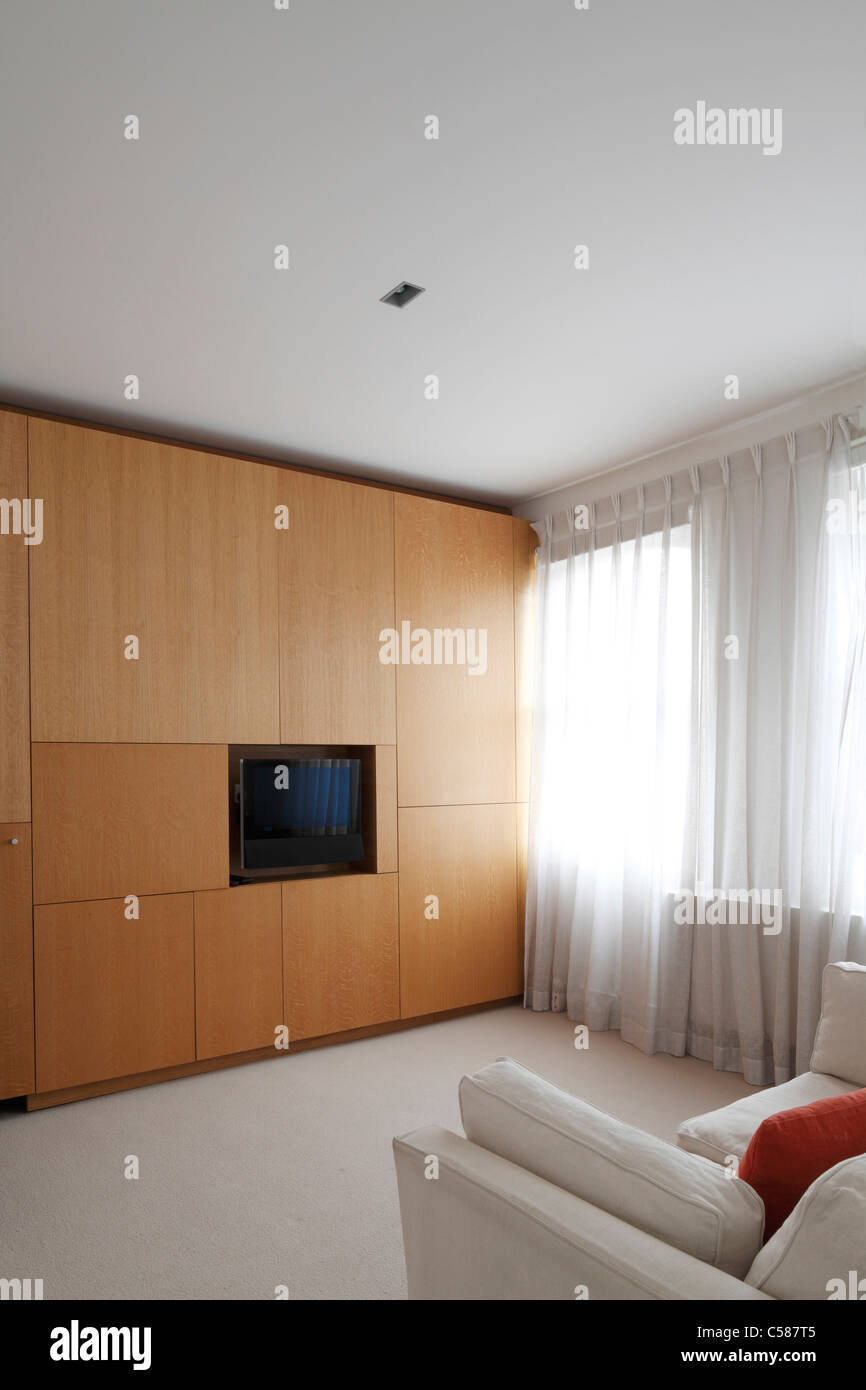 Built in joinery hi-res stock photography and images - Alamy