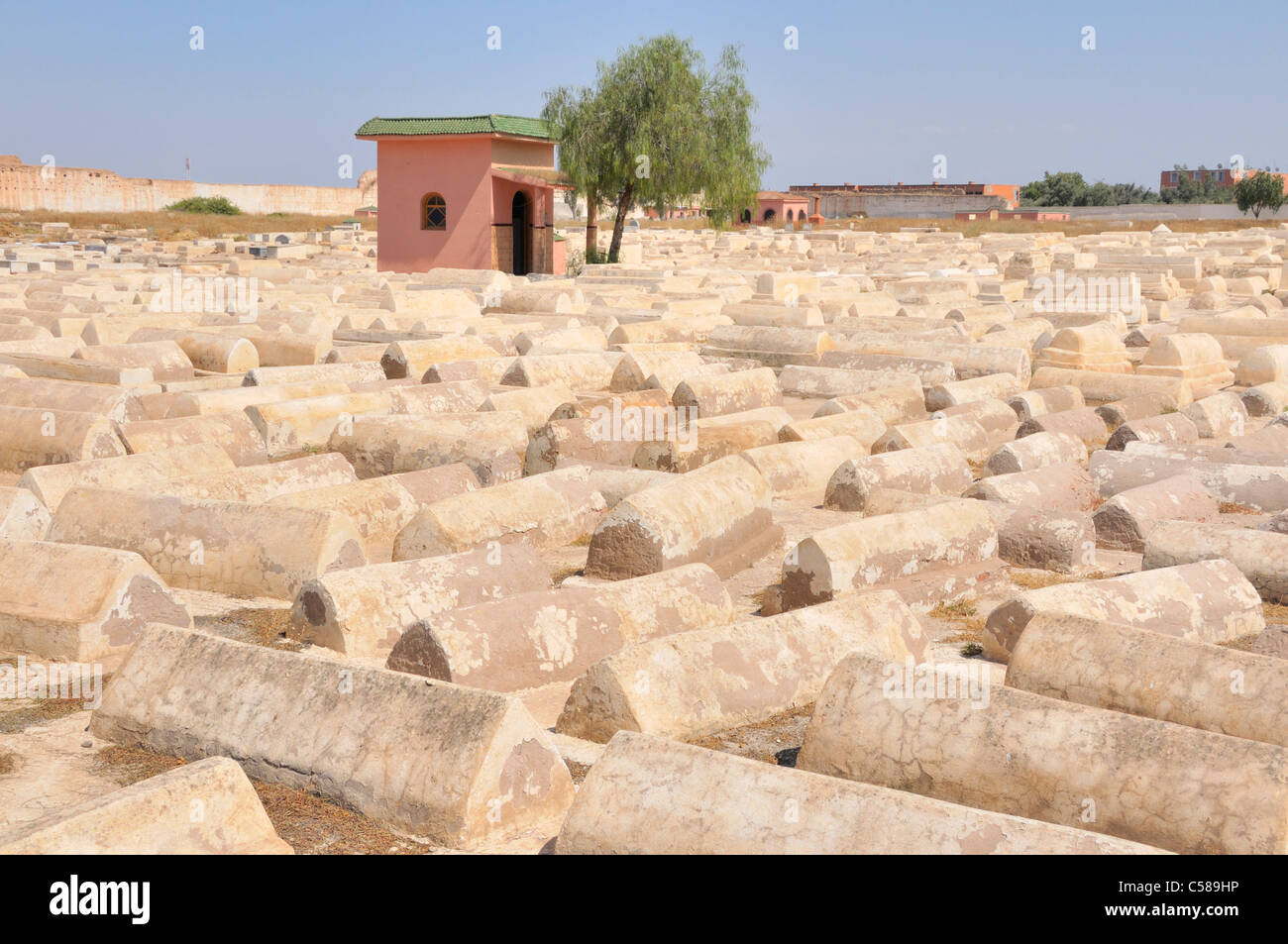 Cemetery graves morocco africa hi-res stock photography and images - Alamy