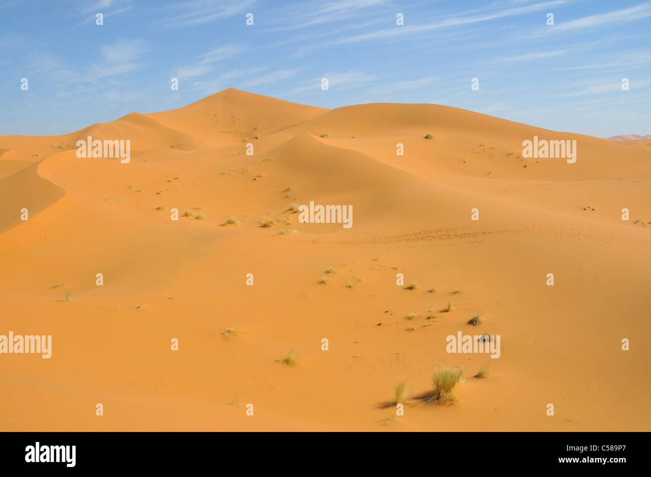 Africa, Morocco, Maghreb, North Africa, sand dunes, erg Chebbi, desert ...