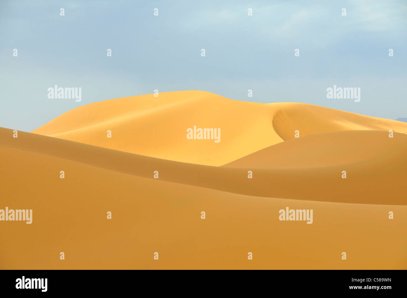 Africa, Morocco, Maghreb, North Africa, sand dunes, erg Chebbi, desert ...