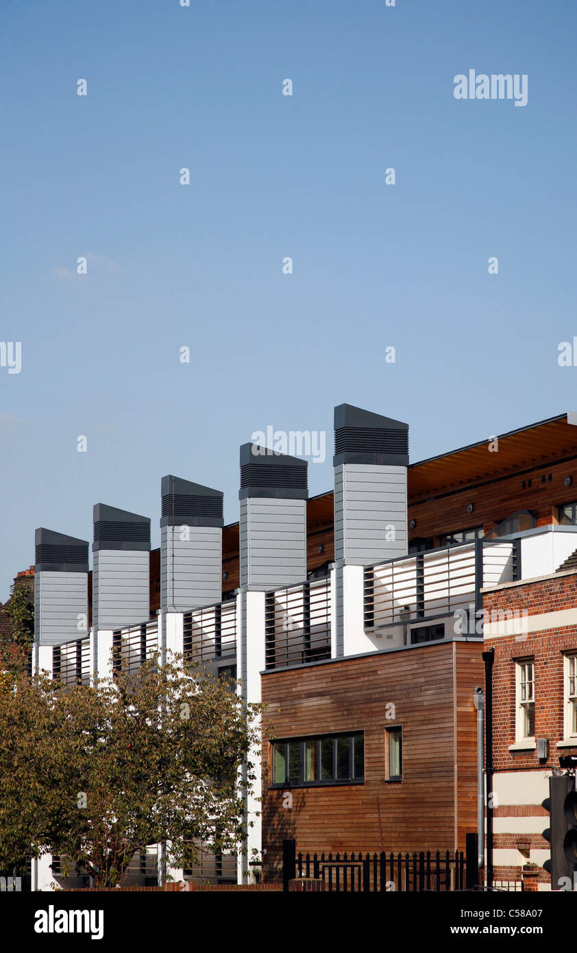 West Stockwell Primary Care and Community Resource Centre, London. (110 ...
