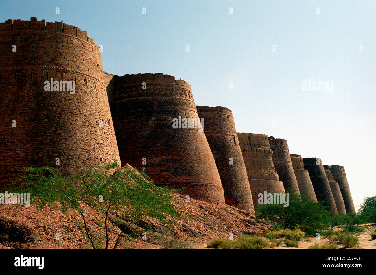 Towers of the Fort, Derawar, Pakistan Stock Photo - Alamy