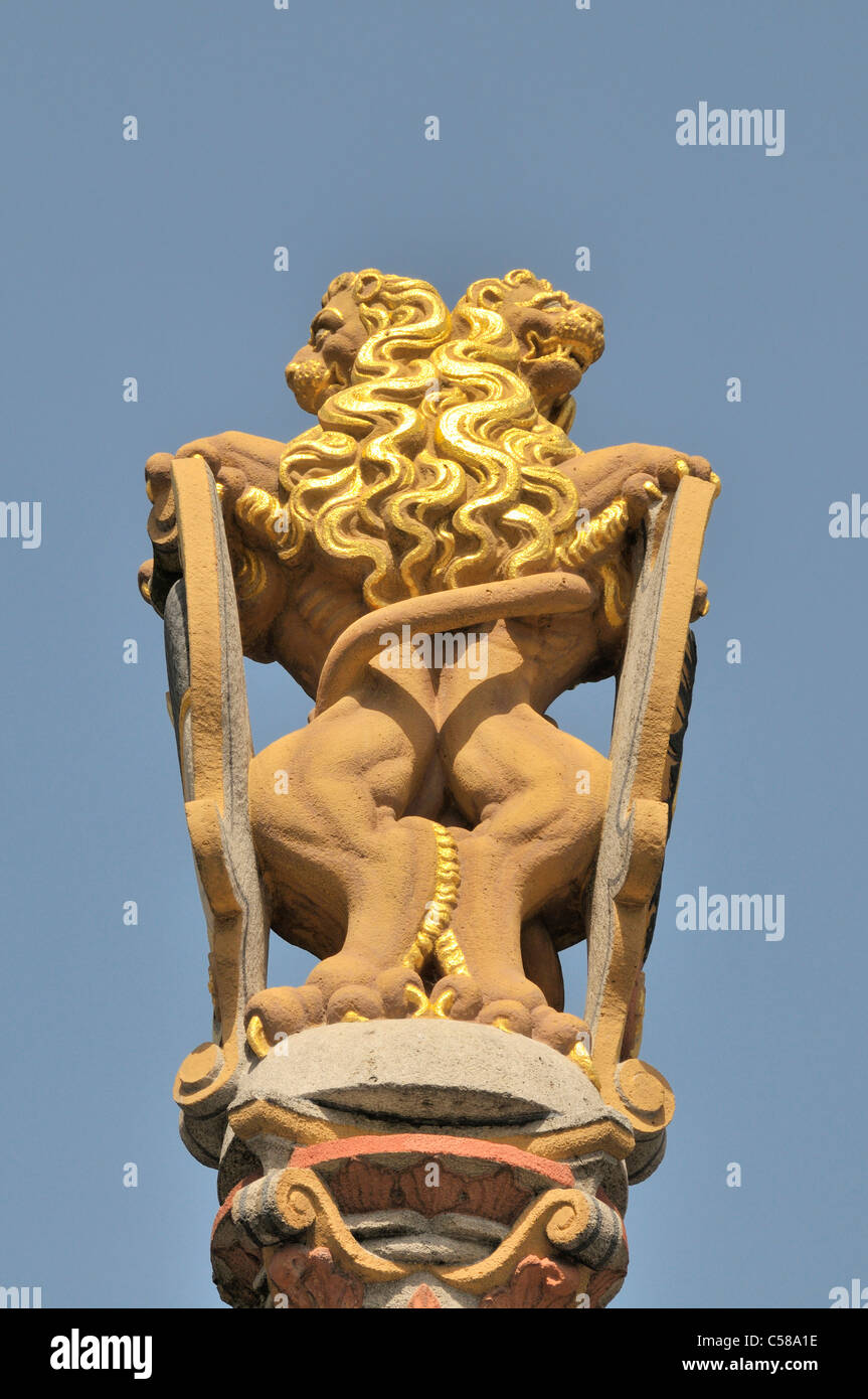 Well figure hi-res stock photography and images - Alamy