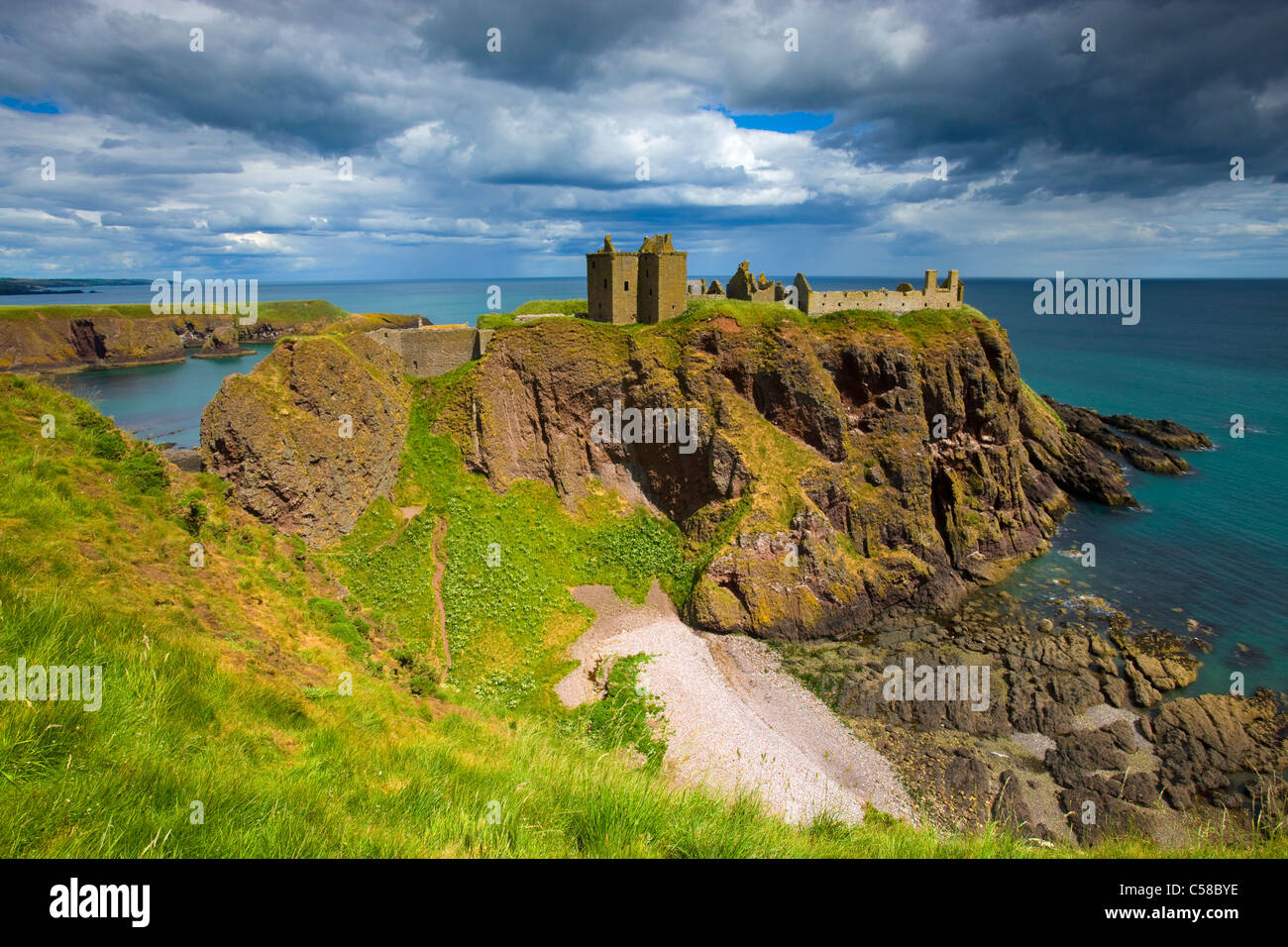 Dunnottar Castle, Great Britain, Scotland, Europe, sea, coast, cliff ...