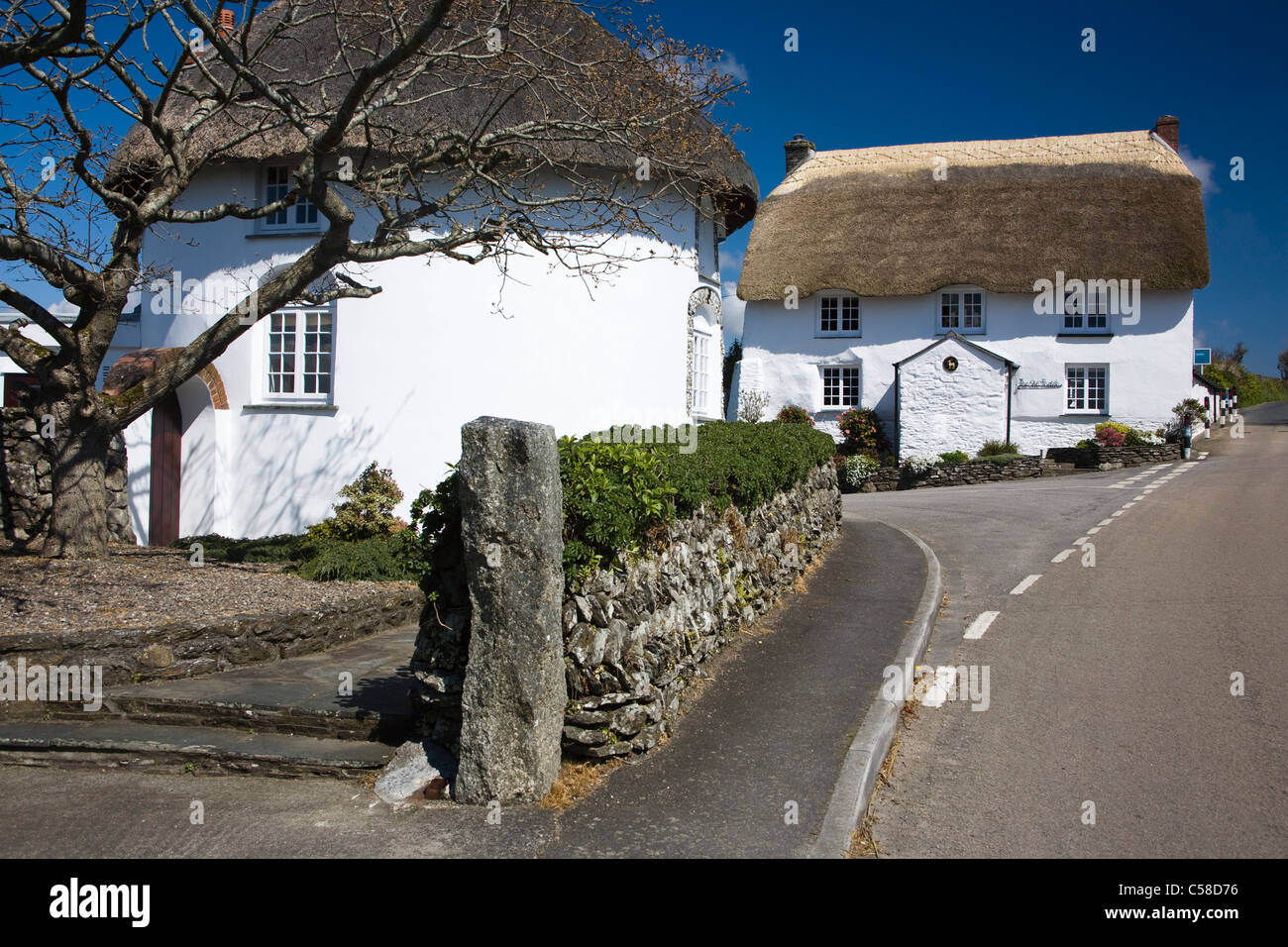 Cottages at Veryan, Cornwall, England Stock Photo - Alamy