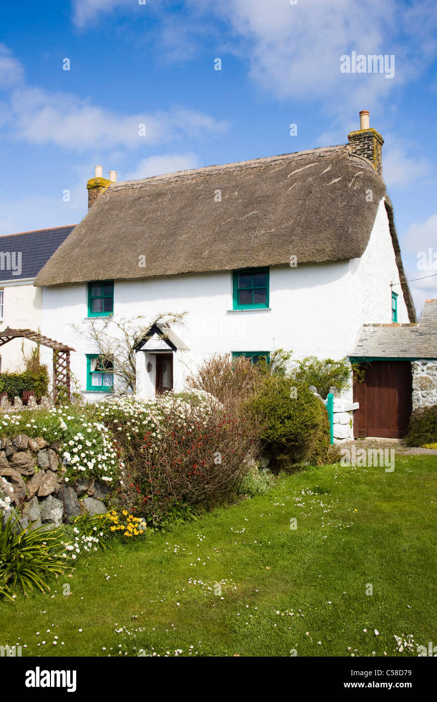 Cottage at Lizard Village, The Lizard, Cornwall, England Stock Photo ...