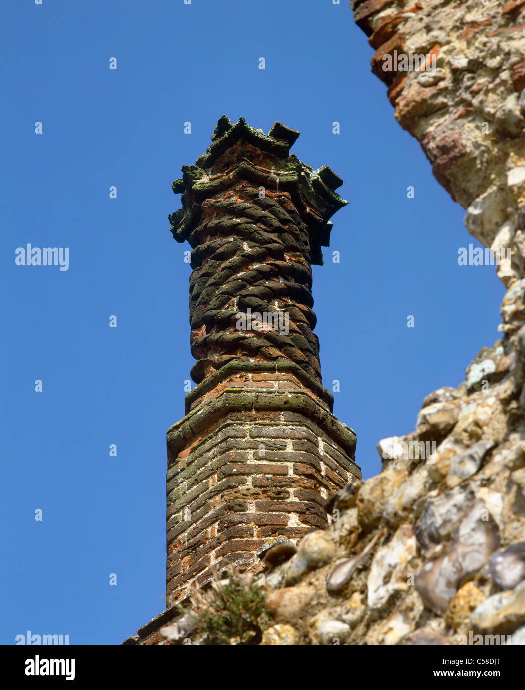 Framlingham Castle. Tudor chimney added to Norman towers Stock Photo ...
