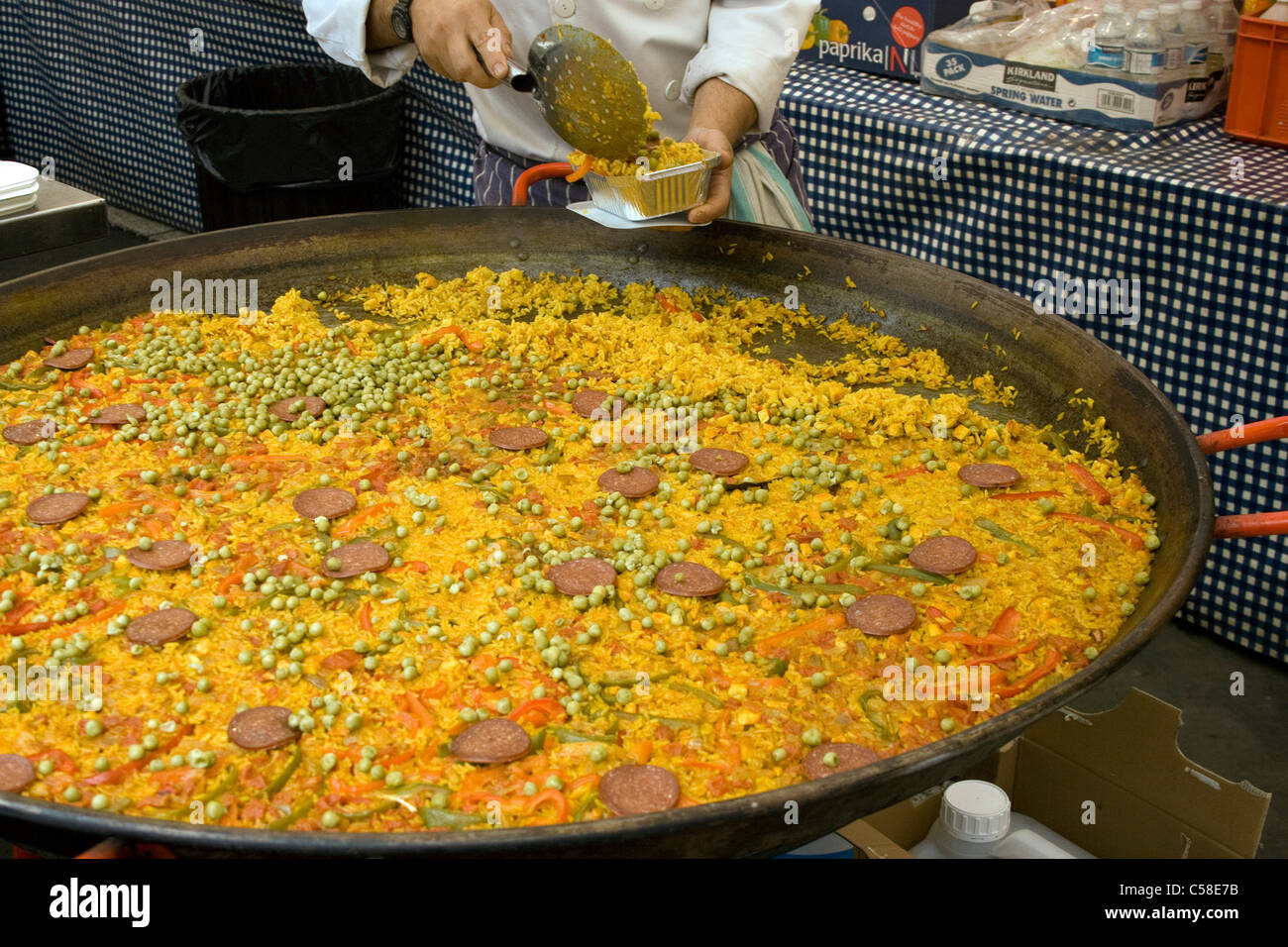 Paella market stall hi-res stock photography and images - Alamy
