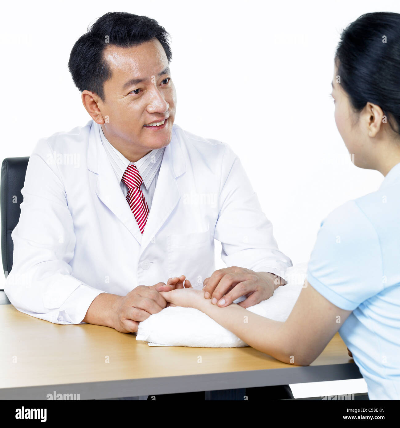 Checking vital signs hi-res stock photography and images - Alamy