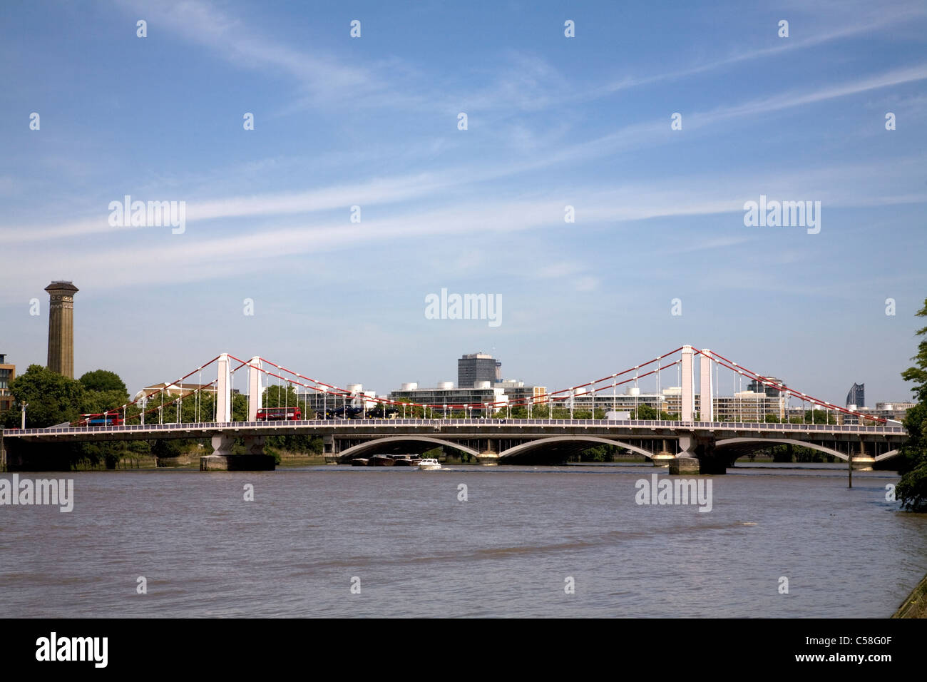 chelsea bridge river thames london england Stock Photo - Alamy