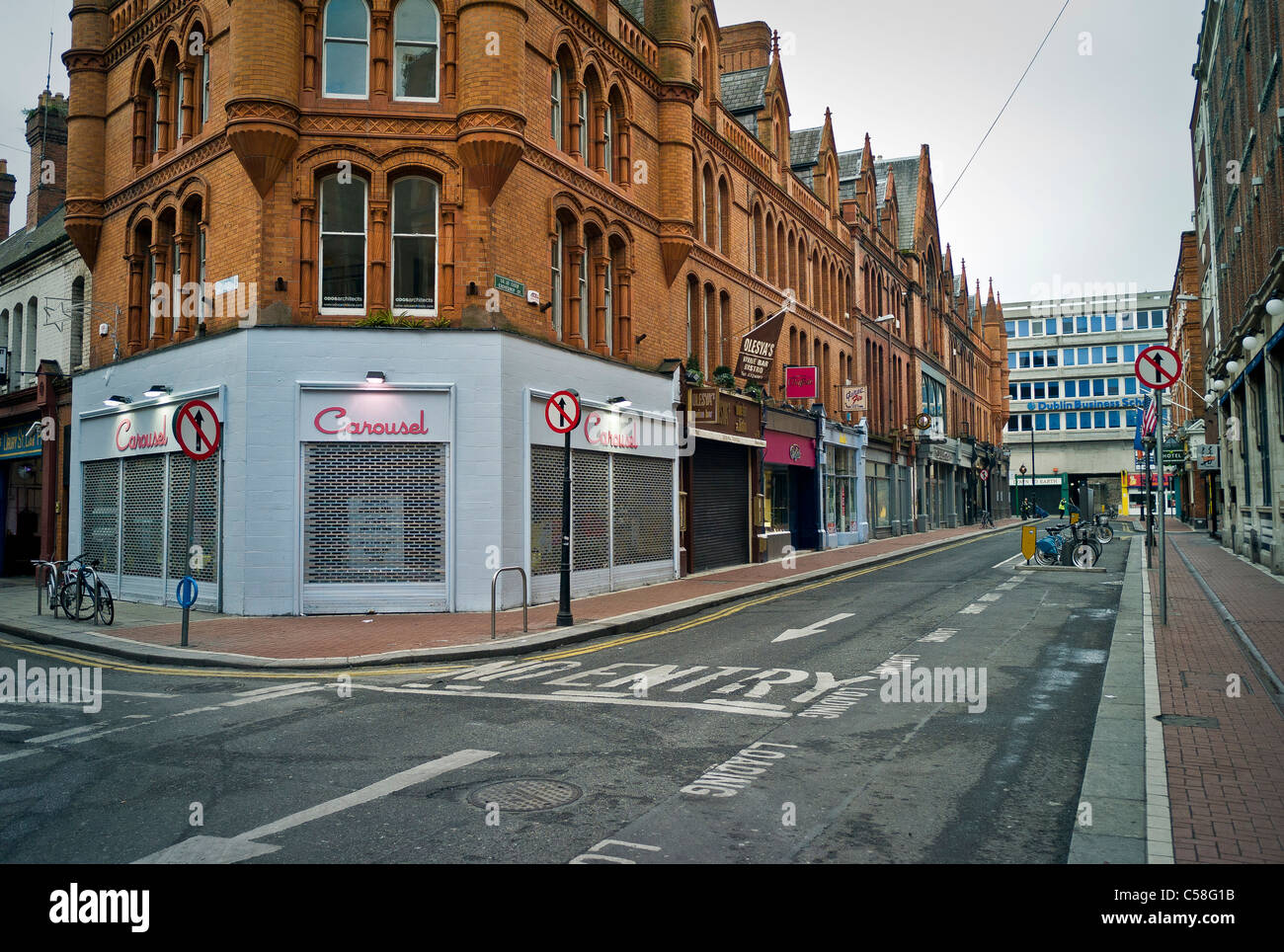 An empty Exchequer street, Dublin, Ireland on New Year's day Stock ...