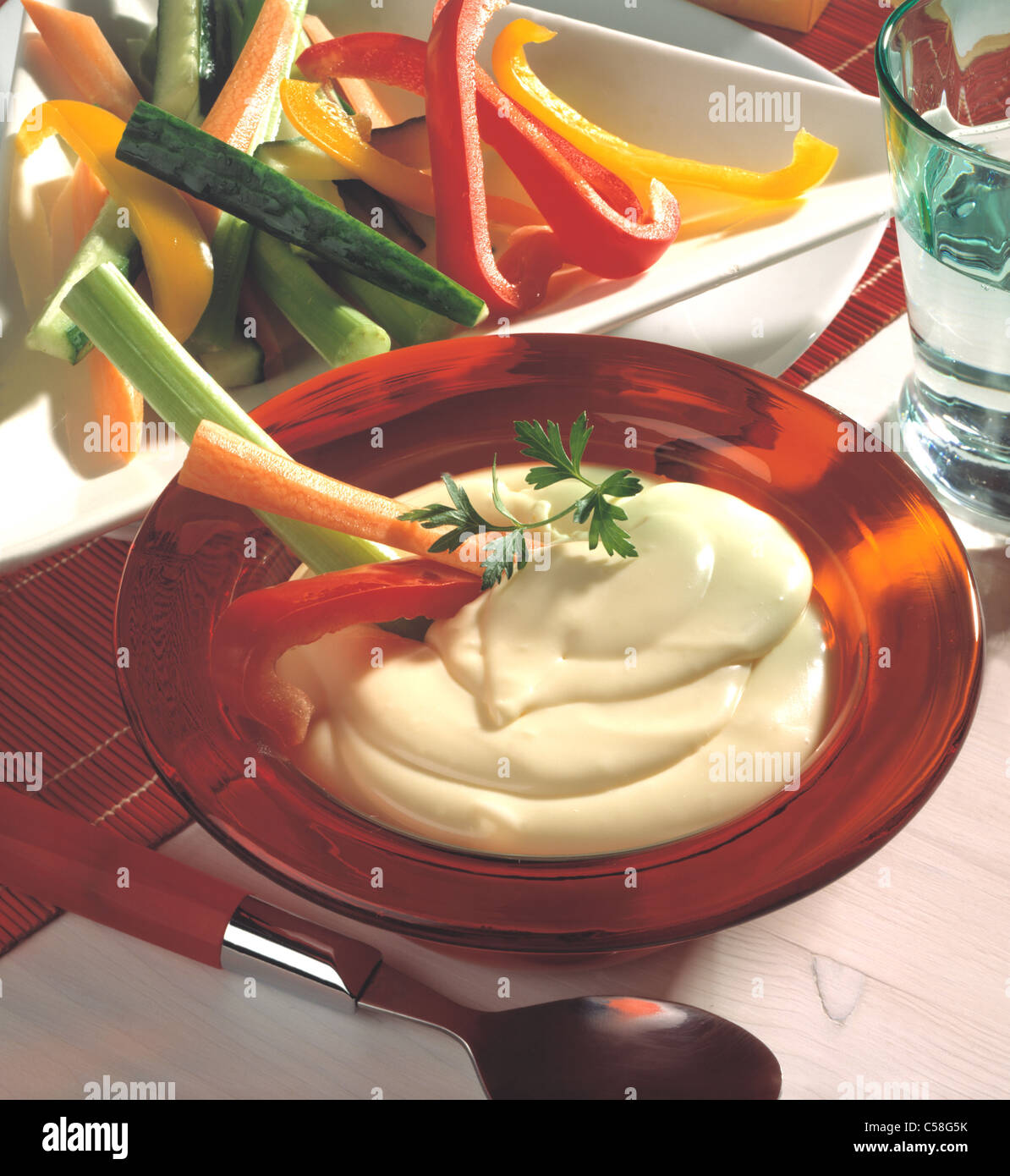 Fresh vegetables with garlic mayonnaise Stock Photo - Alamy