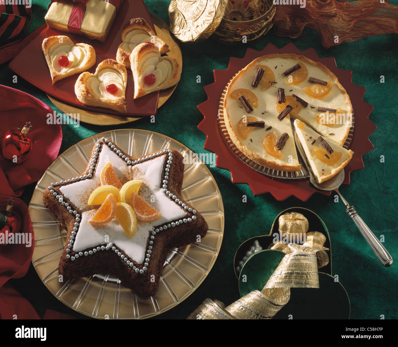 Tableau: Apple - puff pastry - hearts/ sherry - lemon cake/ aromatic ...