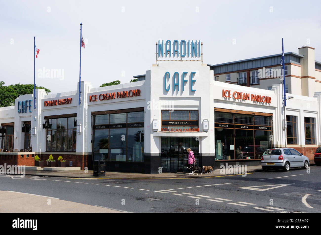 Largs esplanade hi-res stock photography and images - Alamy
