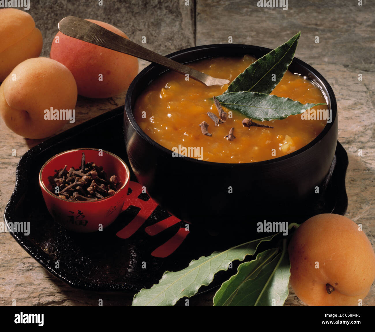 Apricot - ginger - chutney Stock Photo - Alamy