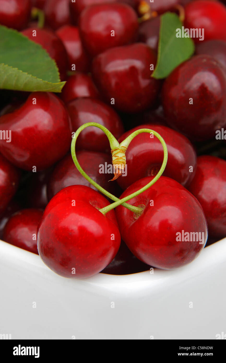 White heart cherry hi-res stock photography and images - Alamy