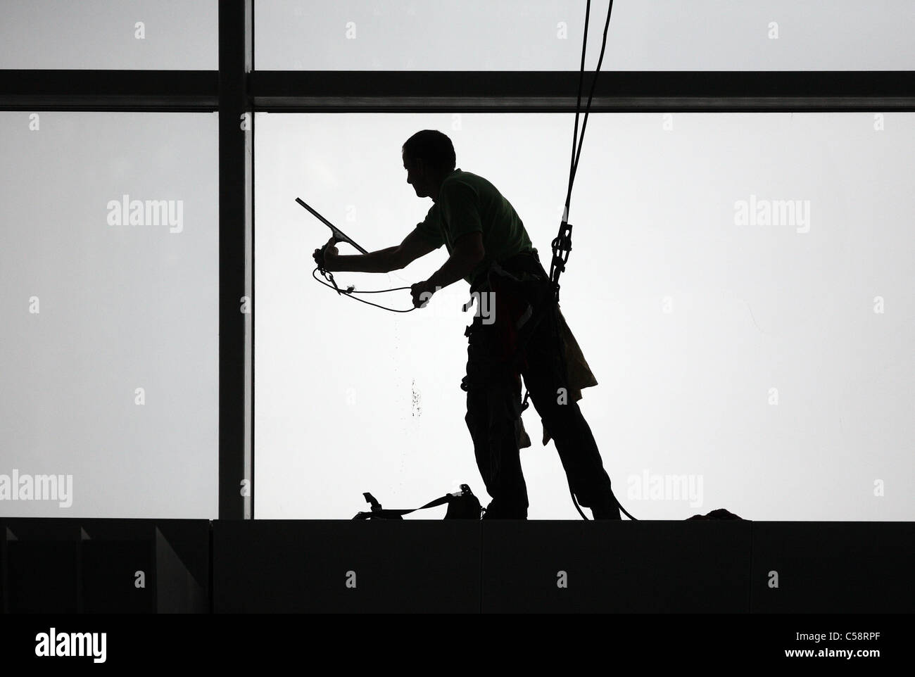 Contract window cleaners hi-res stock photography and images - Alamy