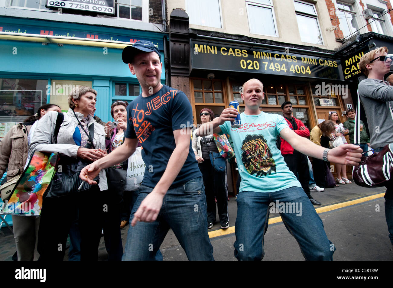Drinking in streets hi-res stock photography and images - Alamy