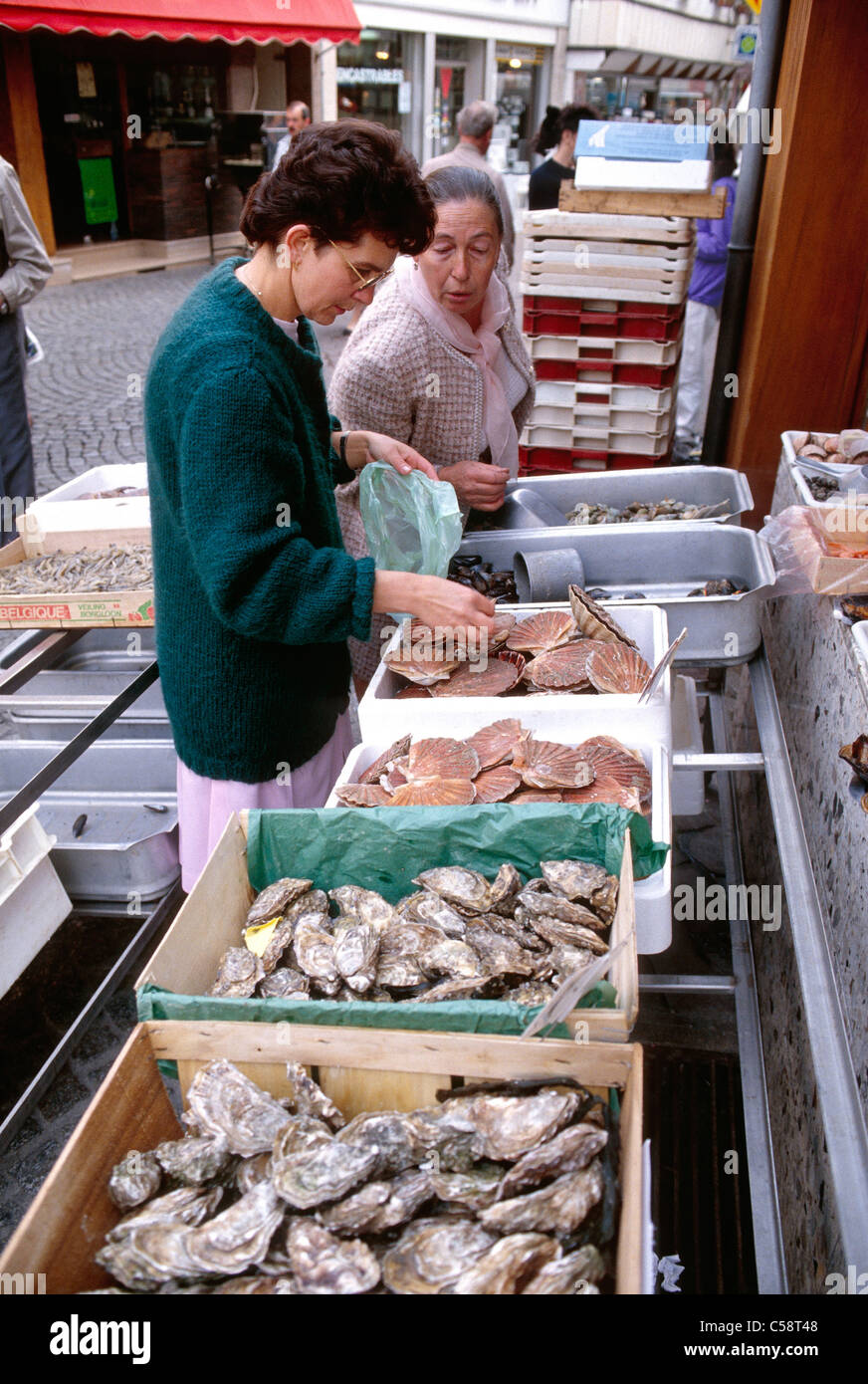 Street eu normandy france hi-res stock photography and images - Alamy