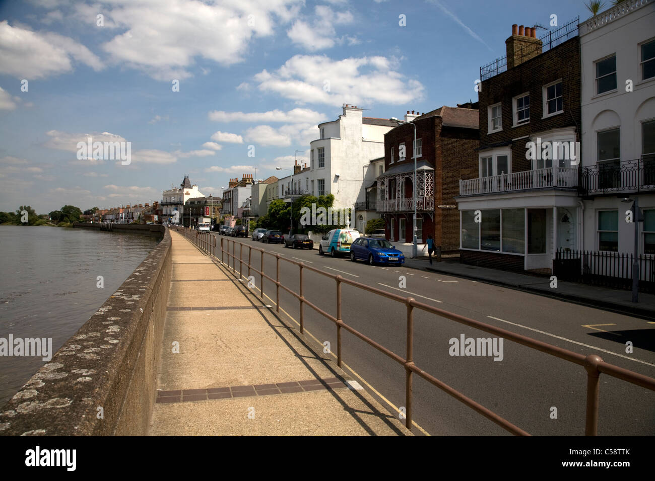 Barnes London Houses High Resolution Stock Photography and Images - Alamy