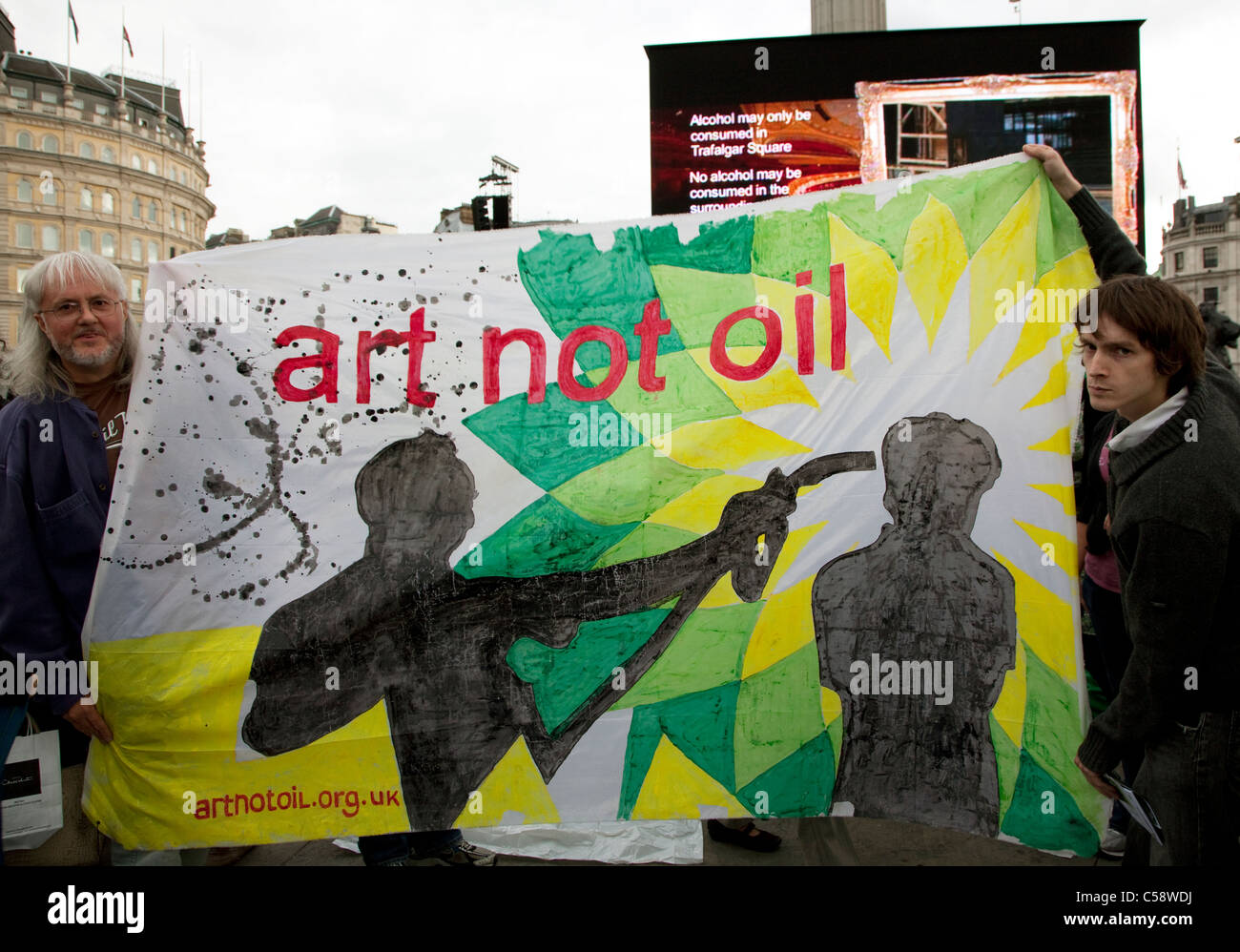 "Guerrilla ballet" protest against BP sponsorship of opera screening in ...