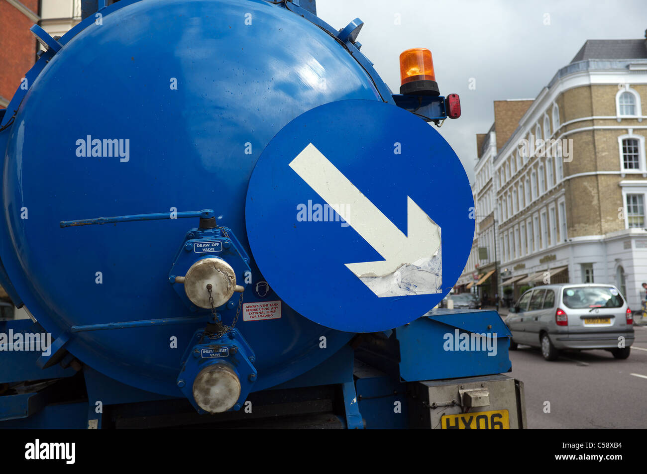 Lorry traffic sign hi-res stock photography and images - Alamy