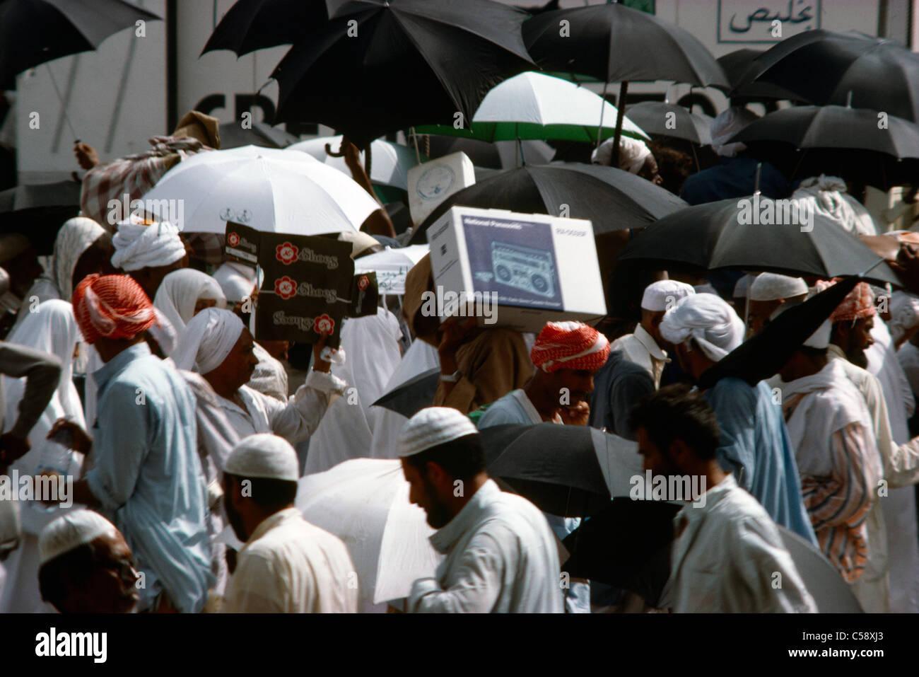 Makkah Saudi Arabia Pilgrims Travelling To Hajj Stock Photo - Alamy