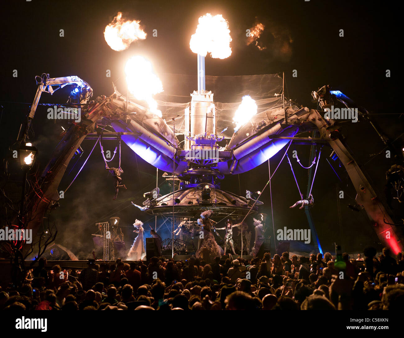Glastonbury stage hi-res stock photography and images - Alamy