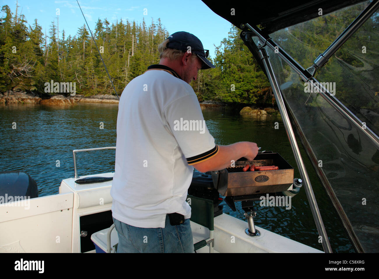 Cooking on boat barbeque hi-res stock photography and images - Alamy