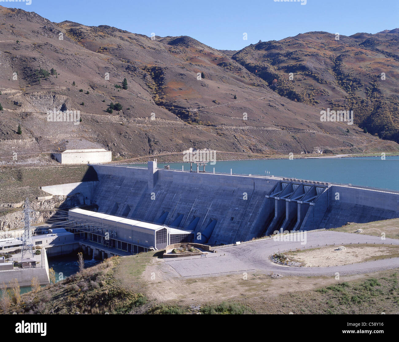 The Clyde Dam on Lake Dunstan, Central Otago District, Otago Region ...